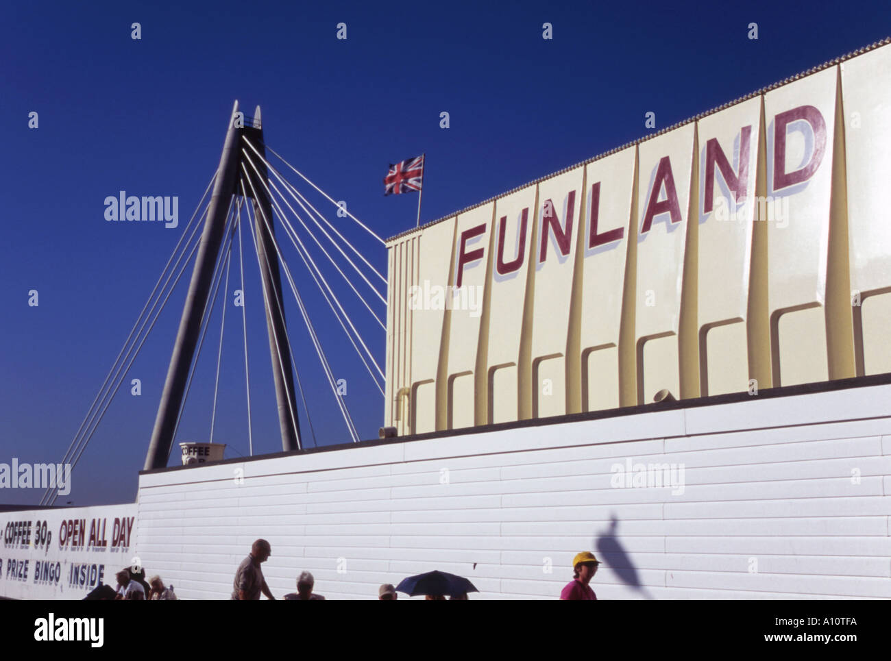 Southport funland arcade hi-res stock photography and images - Alamy