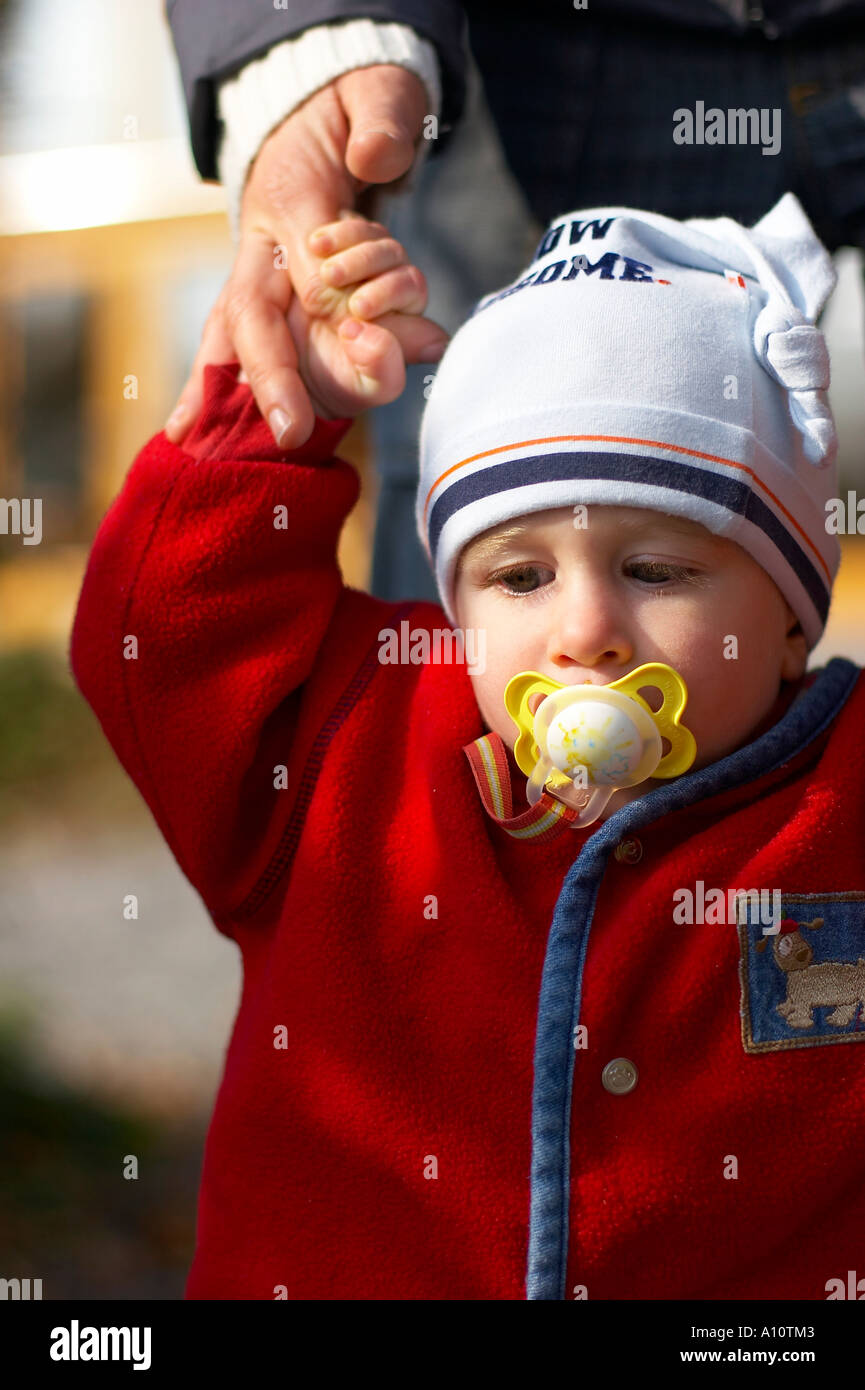 baby learning to walk Stock Photo - Alamy