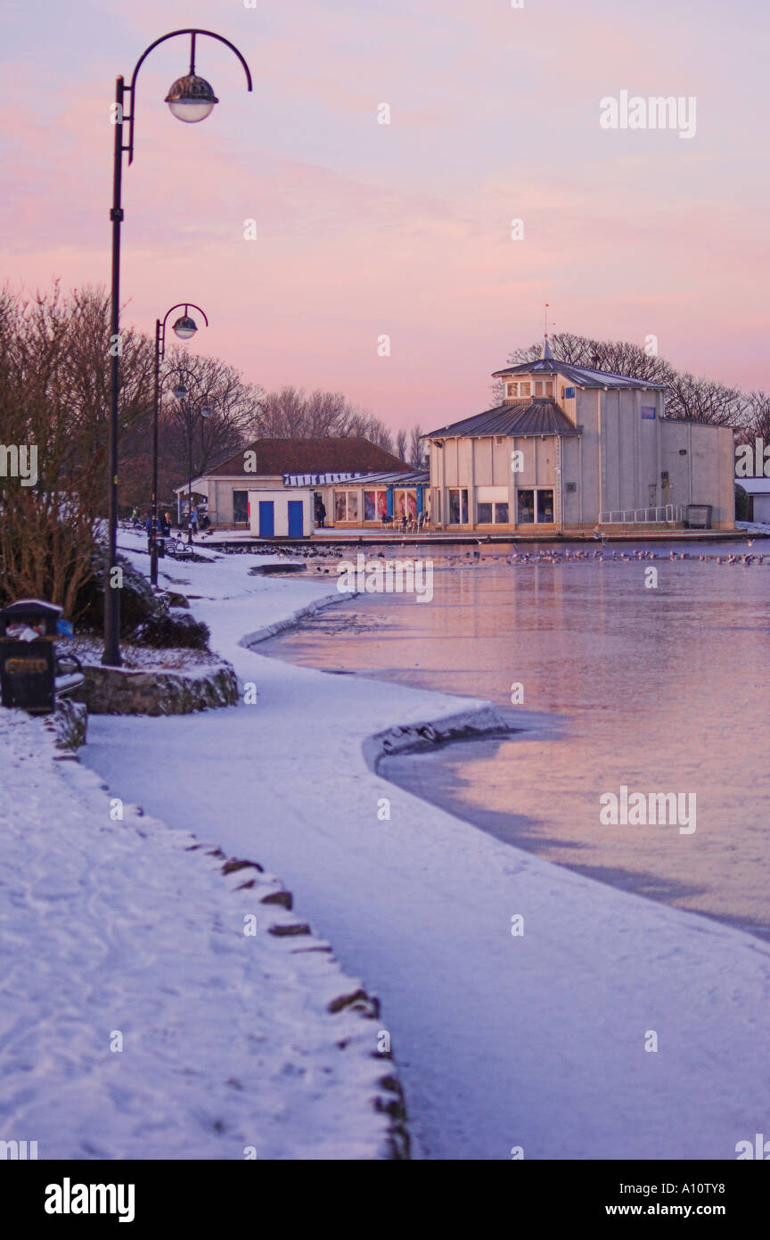 Cleethorpes Discovery Centre winter snow scene Stock Photo - Alamy