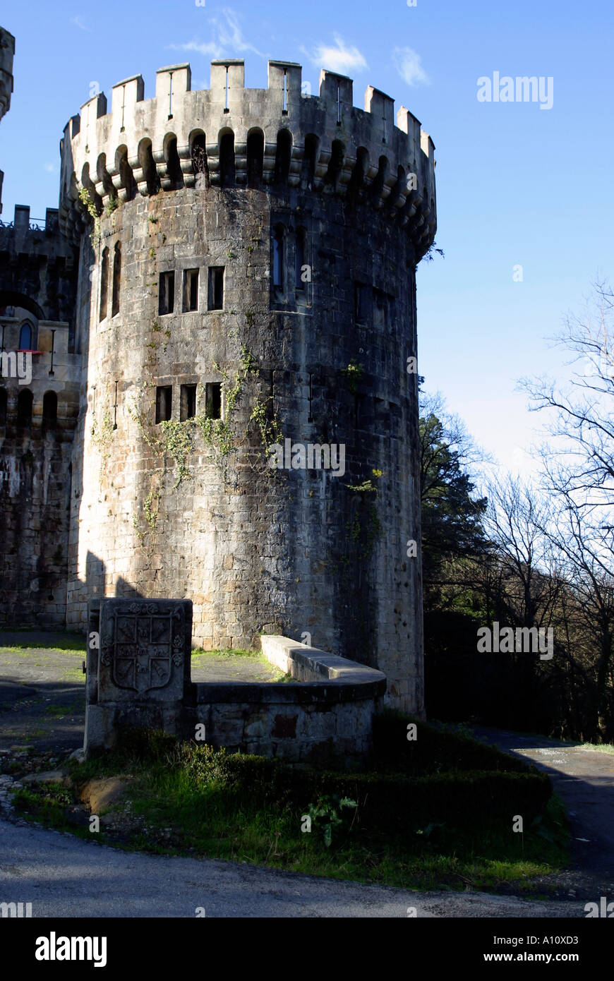 Castillo de butron hi-res stock photography and images - Alamy