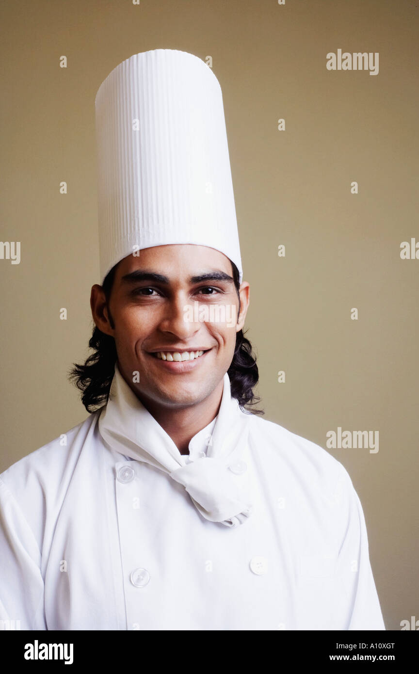 Portrait of a chef smiling Stock Photo - Alamy