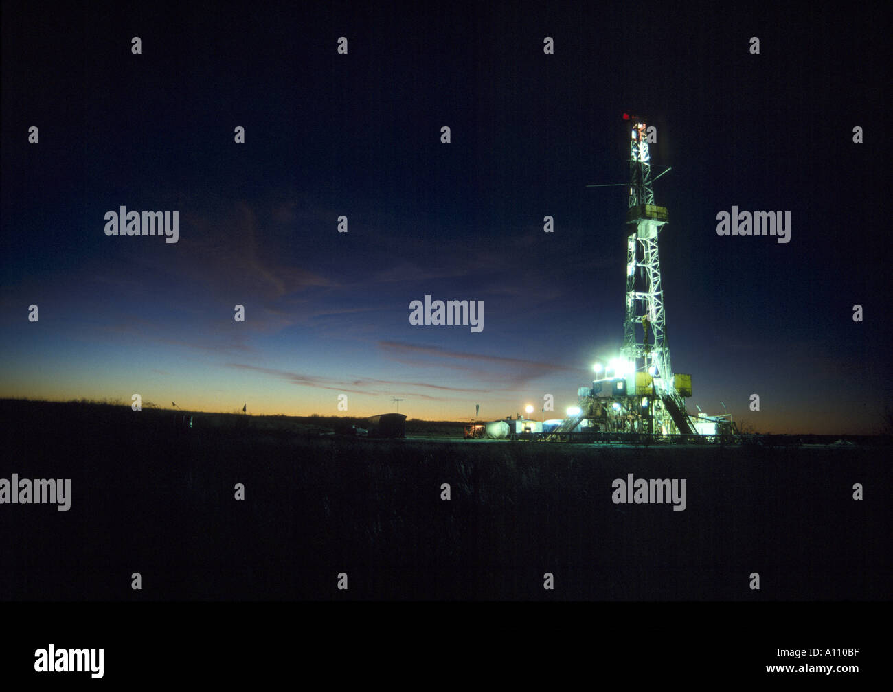 Drilling for oil in Andrews Texas Stock Photo - Alamy