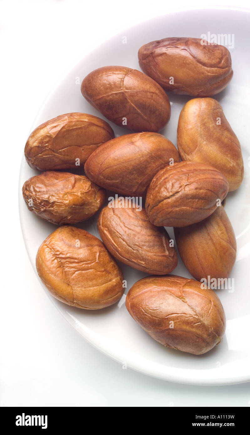jack fruit seeds without skins cut-out Stock Photo - Alamy