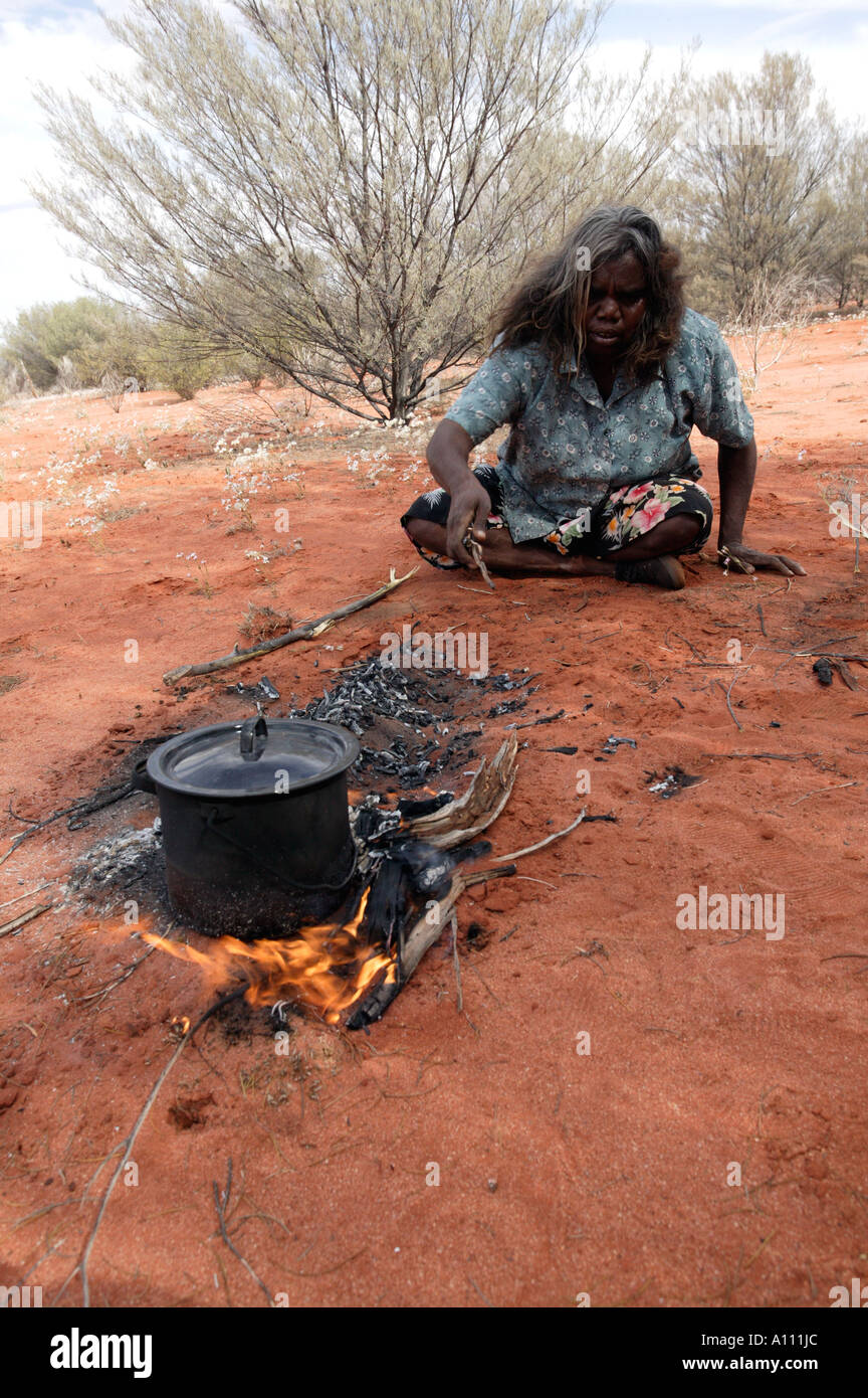 Witchetty witchety grub bushtucker hi-res stock photography and images ...