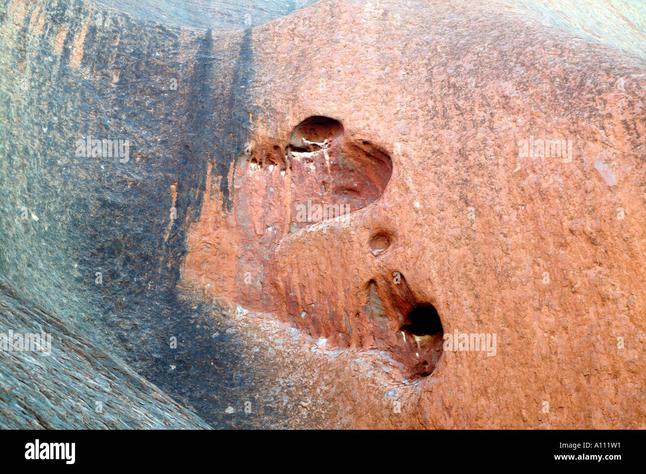 Heart shape uluru ayers rock hi-res stock photography and images - Alamy