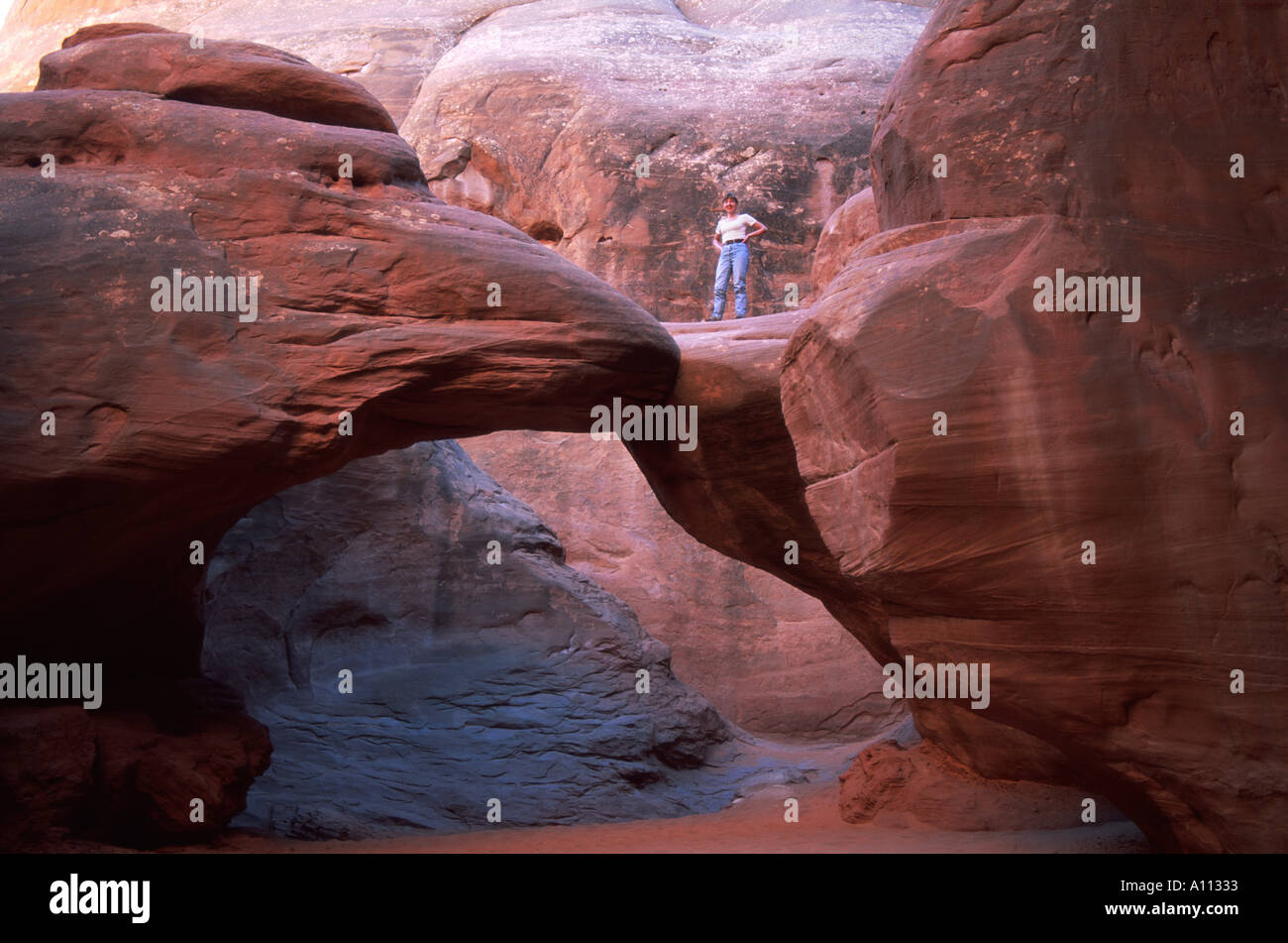 Weathered sandstone arch hi-res stock photography and images - Alamy