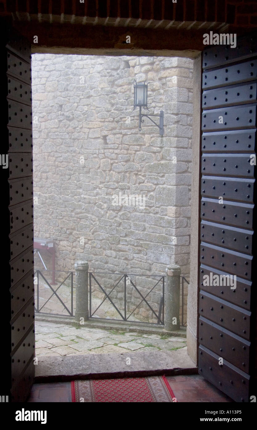 open ancient door wood Stock Photo - Alamy