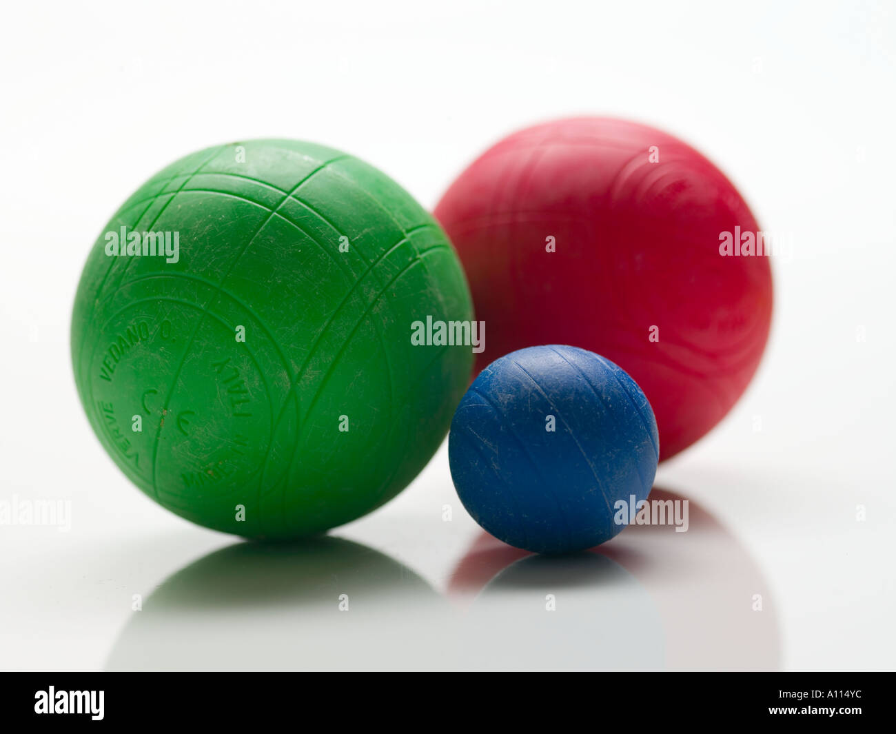 bowling, bowls, various sizes, heavy, hard, red, green, blue, round ...