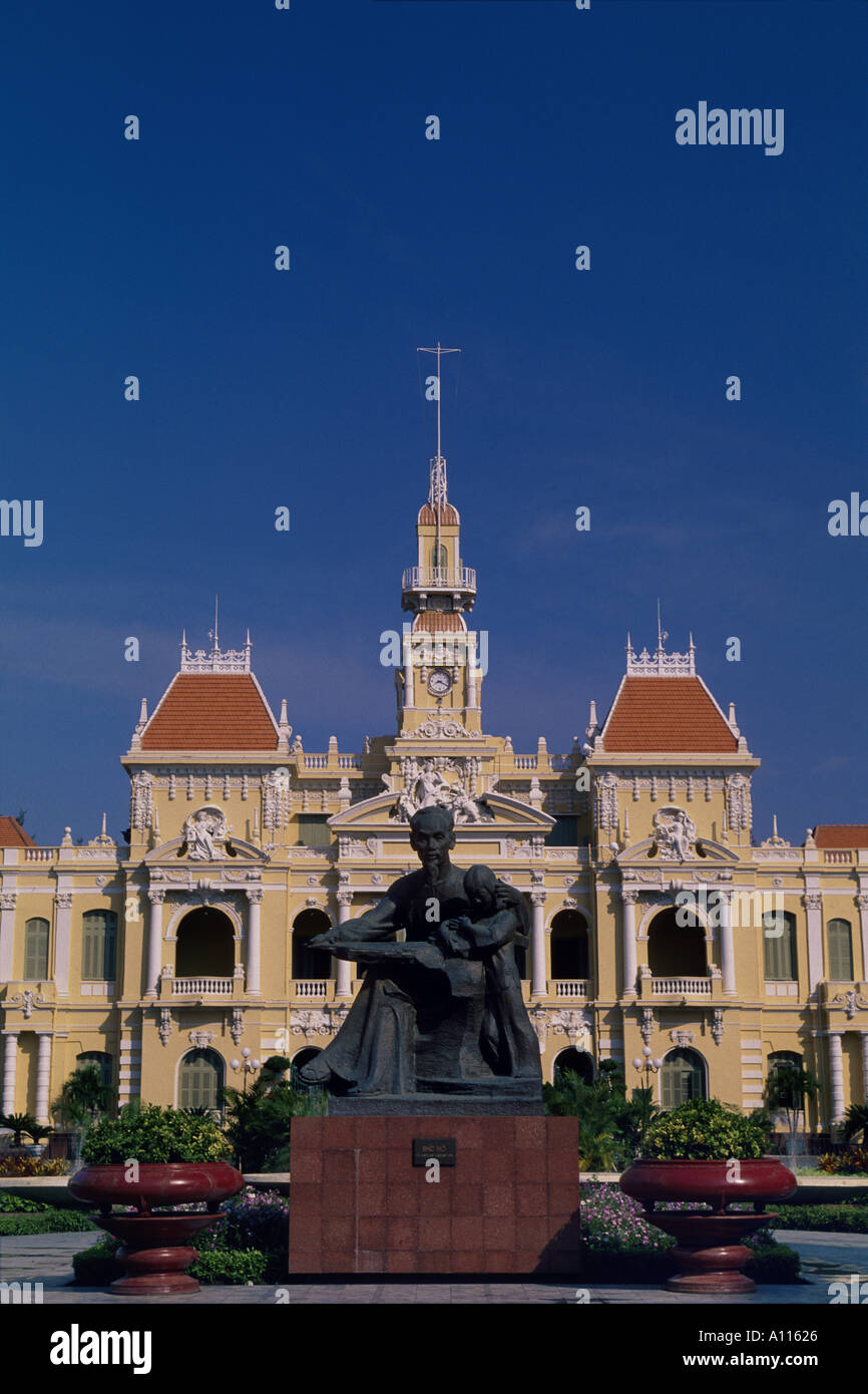 Ho Chi Minh statue and town hall Ho Chi Minh City Vietnam Stock Photo ...