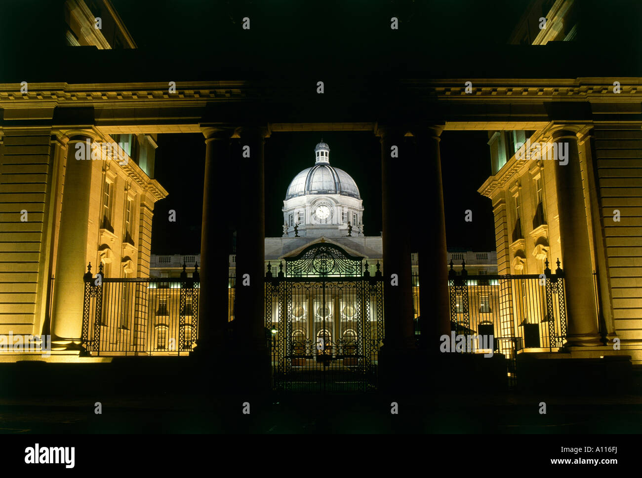 Leinster house building seat irish hi-res stock photography and images ...
