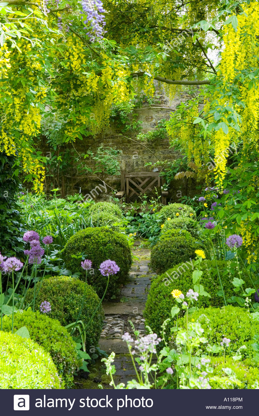 Barnsley Gardens Stock Photos & Barnsley Gardens Stock Images - Alamy