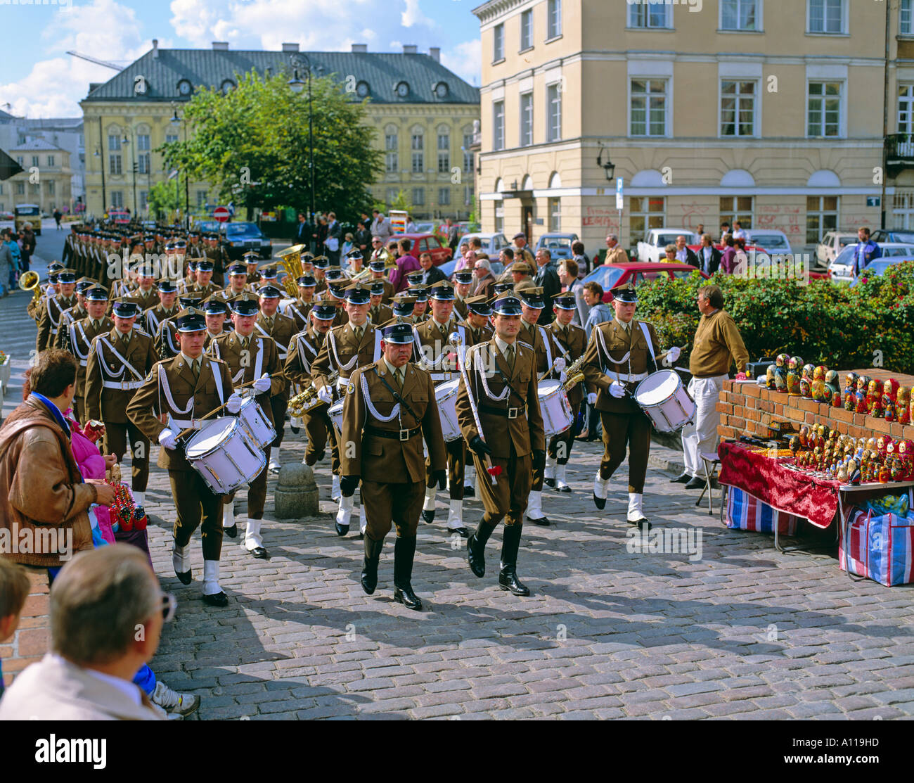 Marching troops hi-res stock photography and images - Alamy