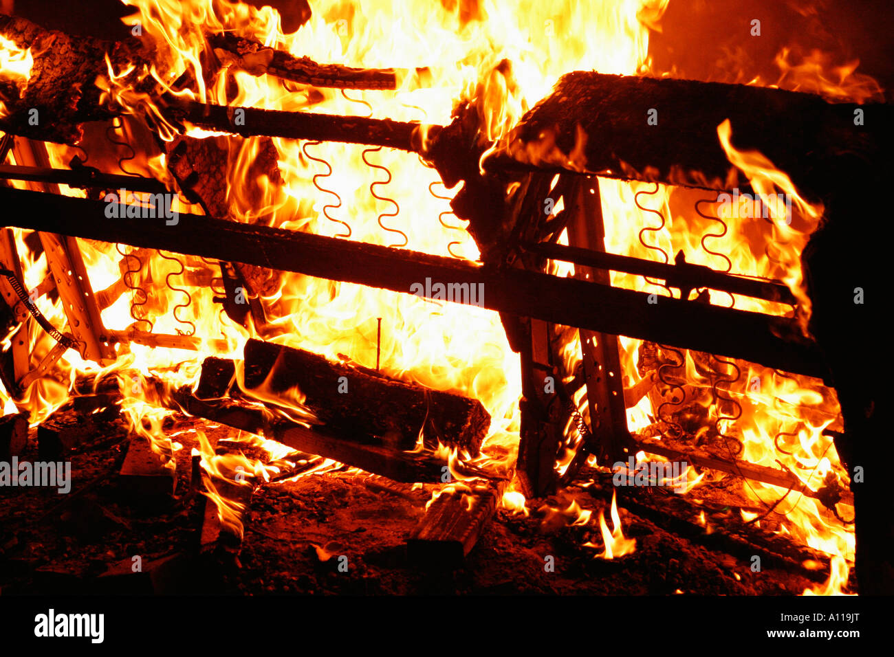 Mattress fire hi-res stock photography and images - Alamy