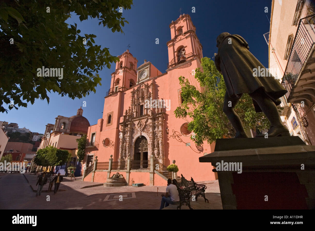 The Saint Francis baroque church in Guanajuato (Mexico). Eglise baroque ...