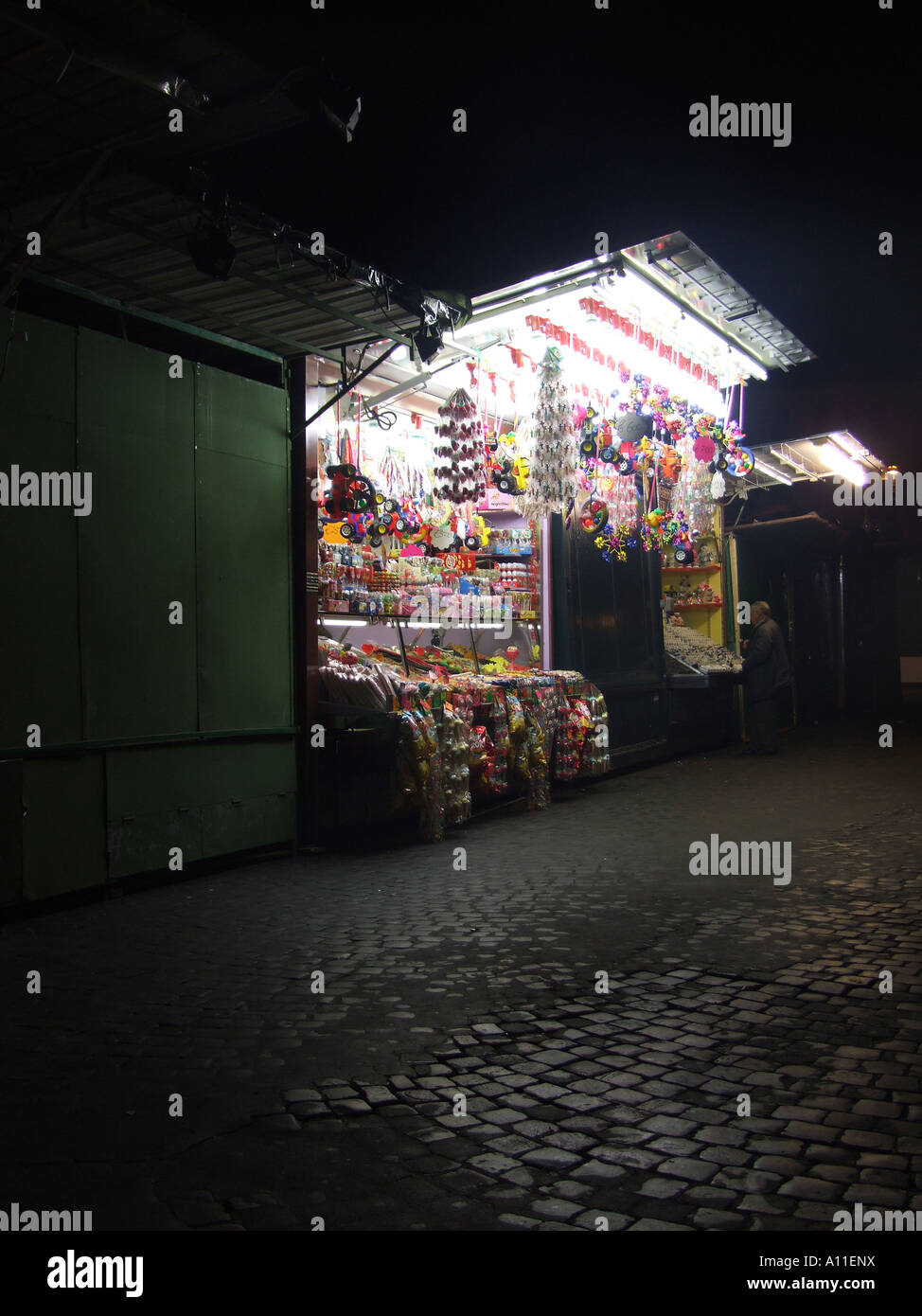 sweet market stall at night Stock Photo - Alamy
