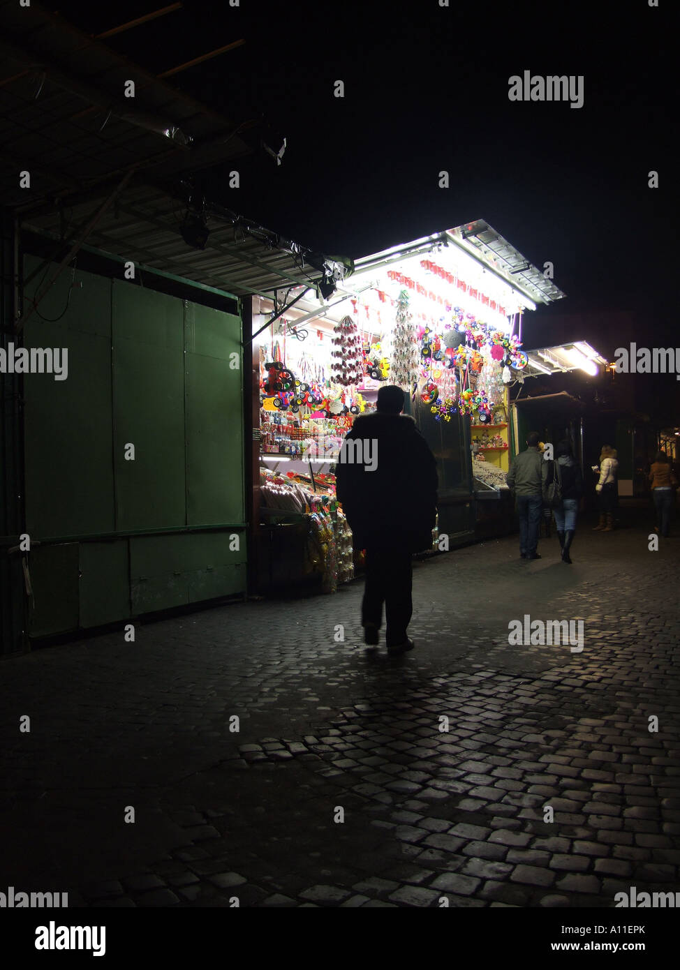 sweet market stall at night Stock Photo - Alamy