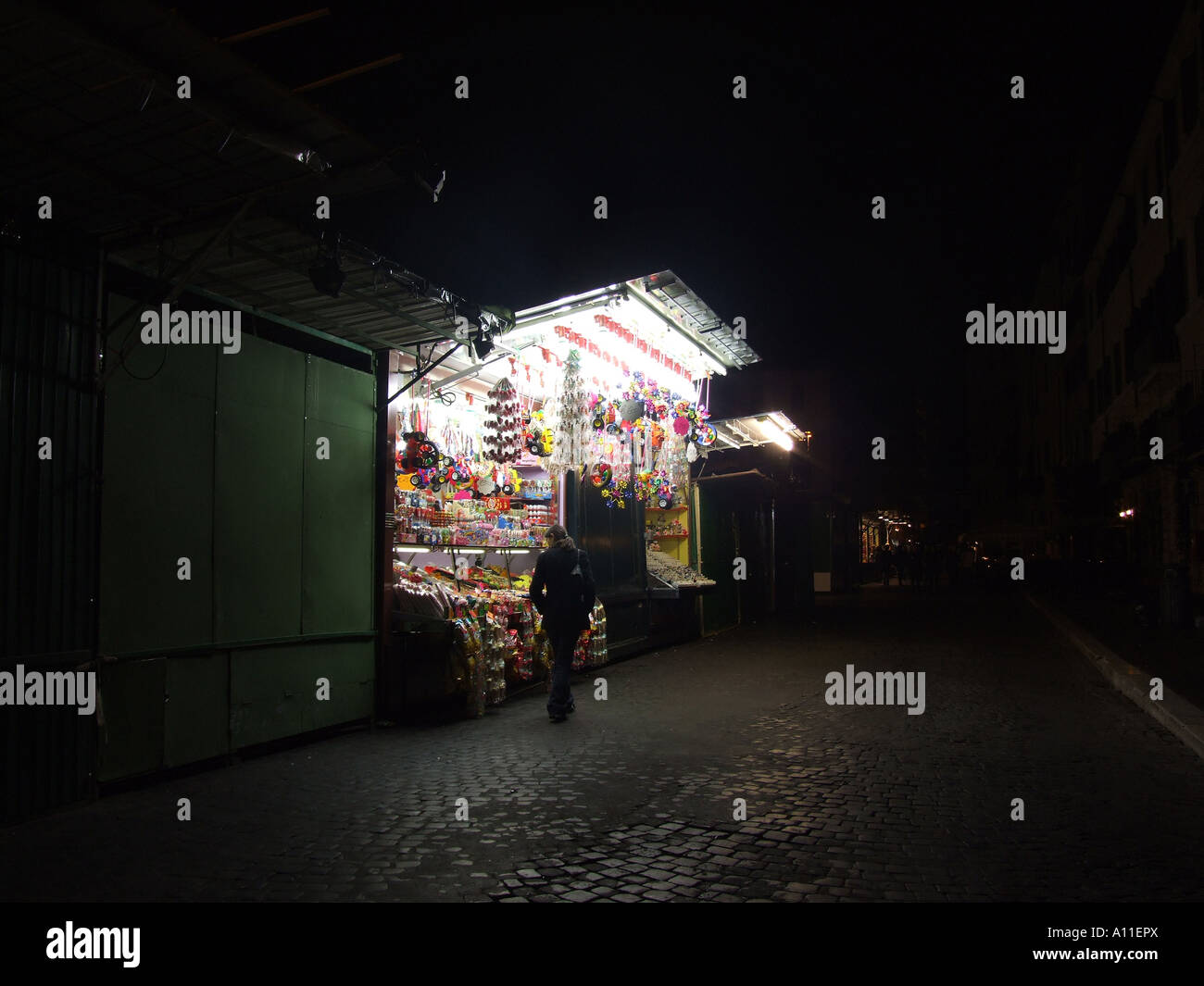 sweet market stall at night Stock Photo - Alamy