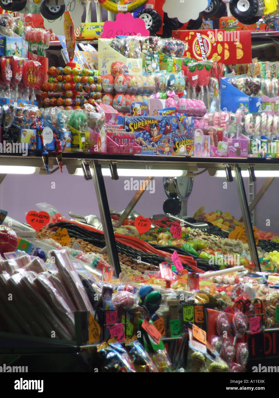 sweet stall at night Stock Photo - Alamy