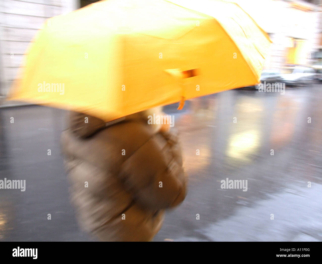 Man stranger person wear big yellow hi-res stock photography and images ...