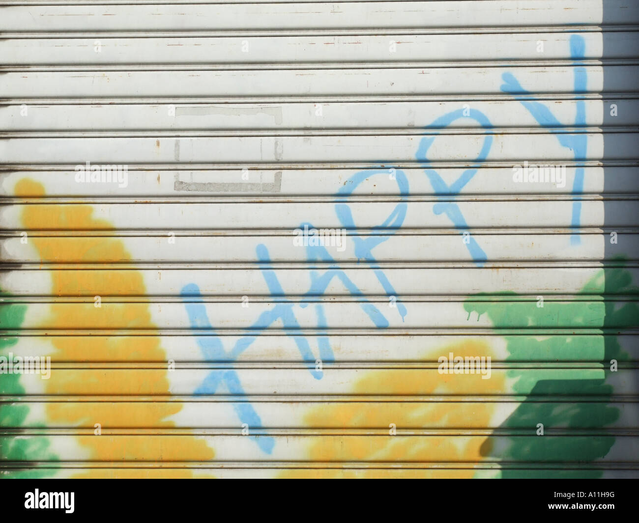 Graffiti shop door shutters hi-res stock photography and images - Alamy