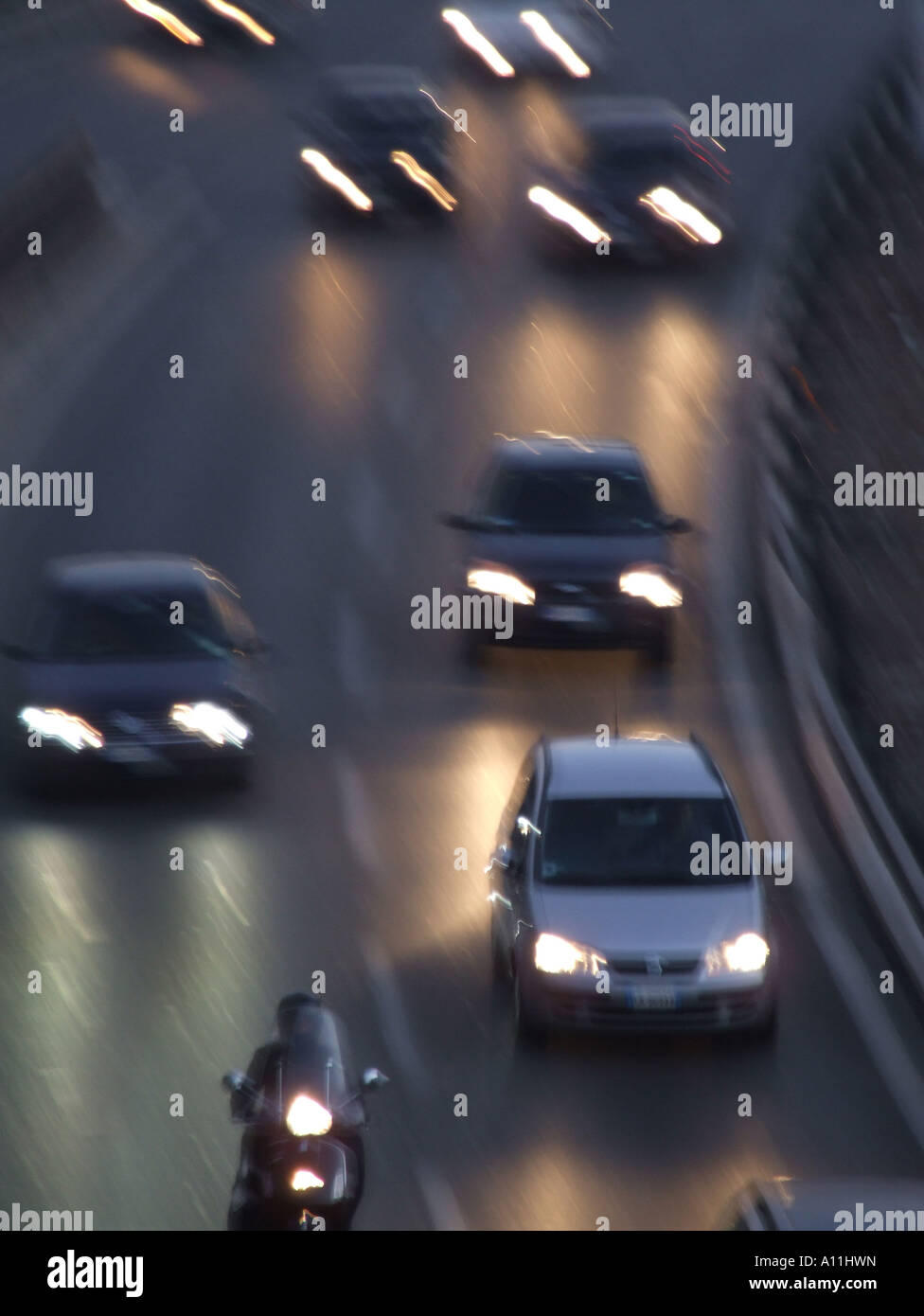 Night highway road lots cars hi-res stock photography and images - Alamy