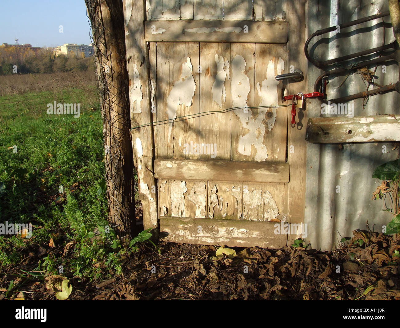 makeshift home in countryside Stock Photo - Alamy