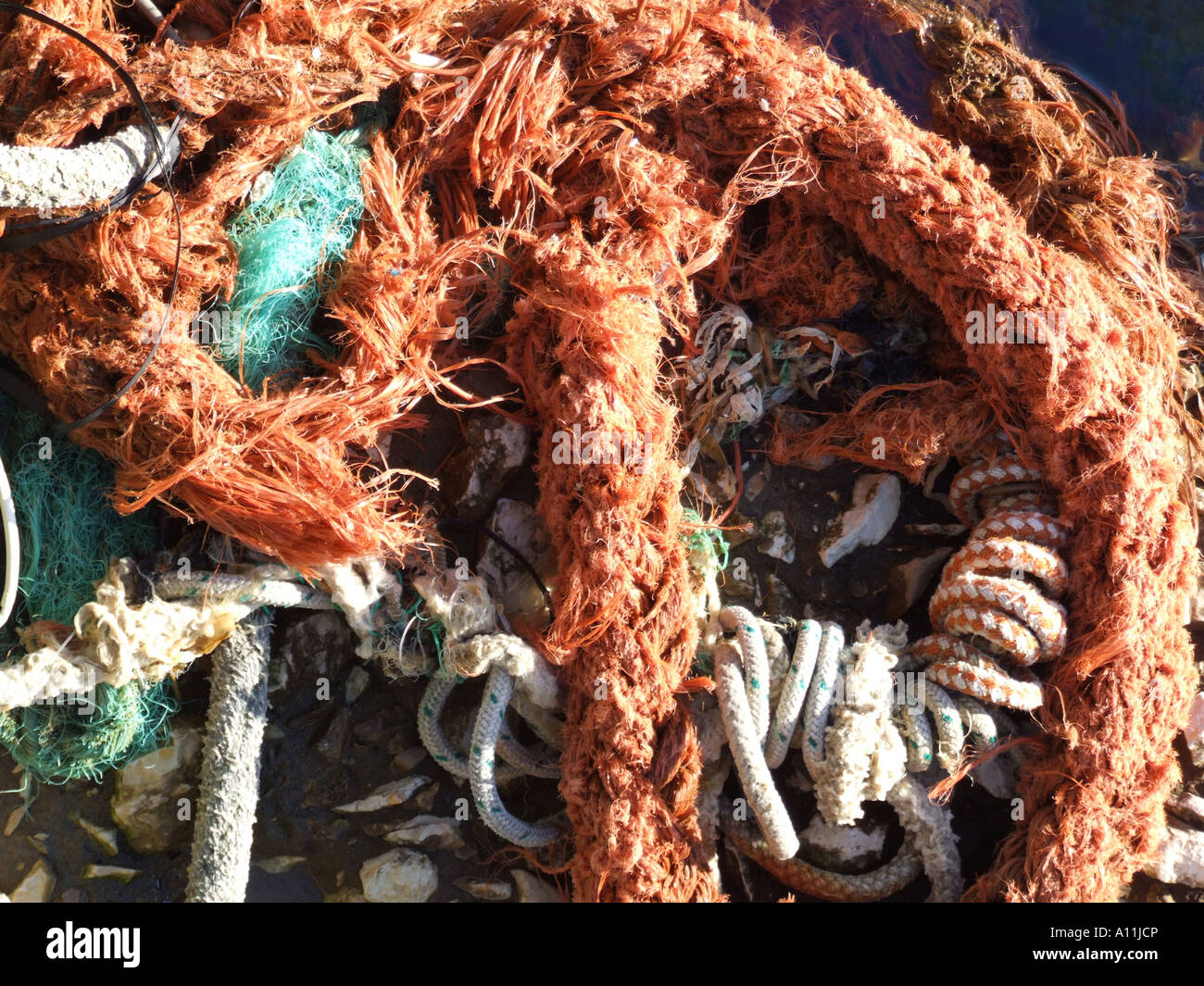 Broken mooring rope hi-res stock photography and images - Alamy