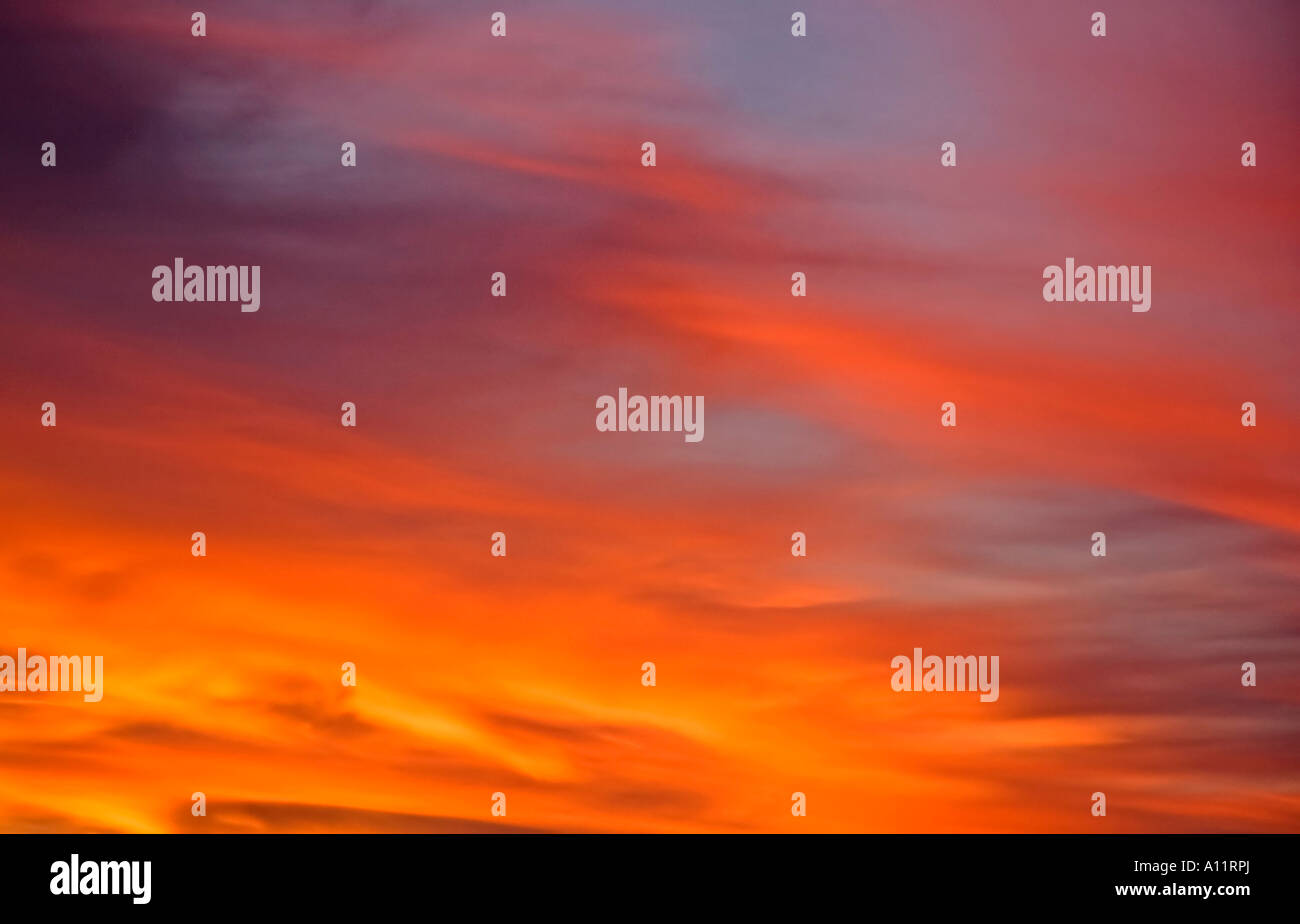 Red sunset hi-res stock photography and images - Alamy