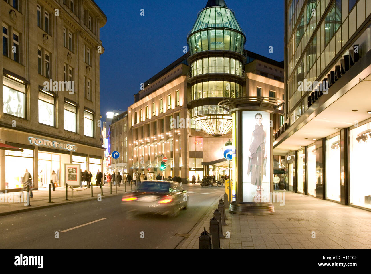 Fabelhafte Zara Dusseldorf Konigsallee Bild