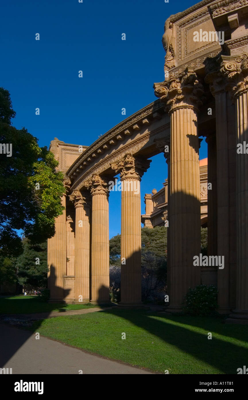 The palace of art hi-res stock photography and images - Alamy