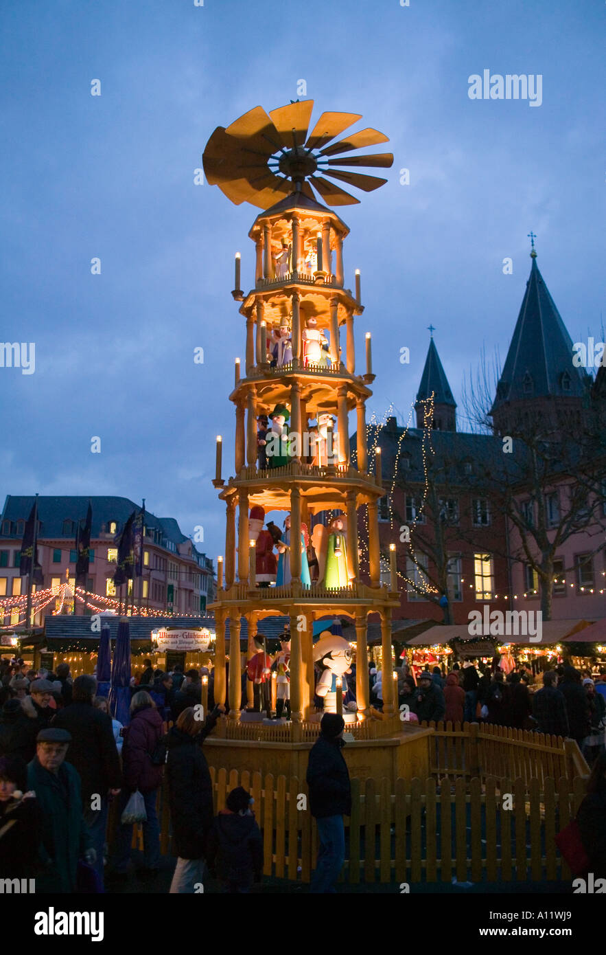 Mainz germany christmas market hi-res stock photography and images - Alamy