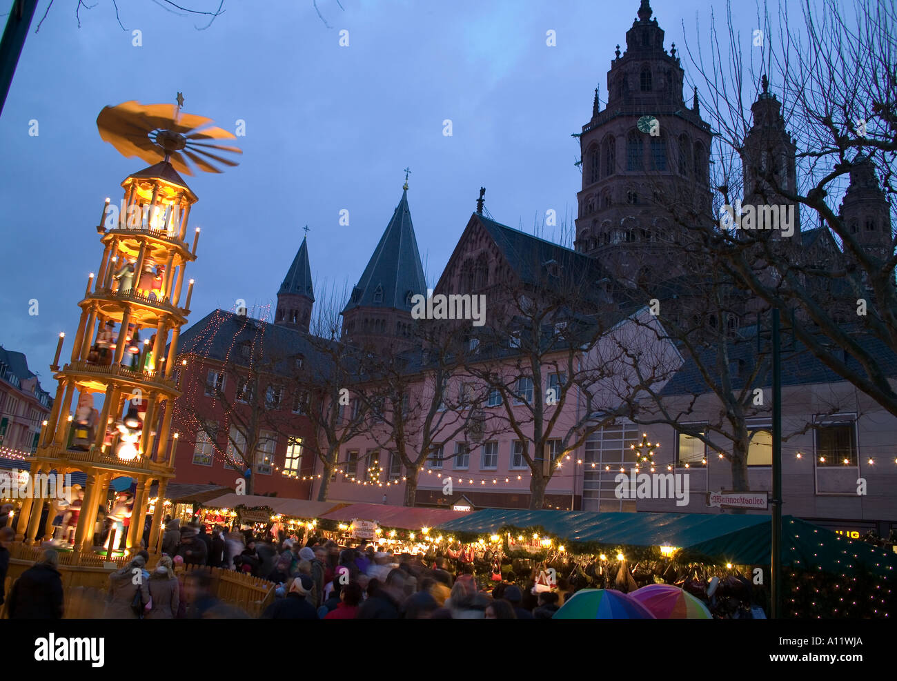 Mainz germany christmas market hi-res stock photography and images - Alamy