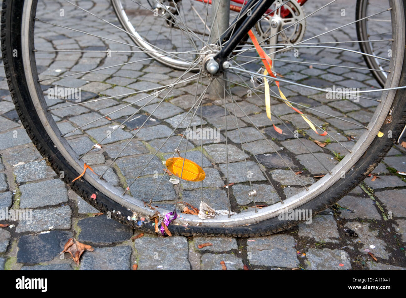 Flat tire bike hi-res stock photography and images - Alamy
