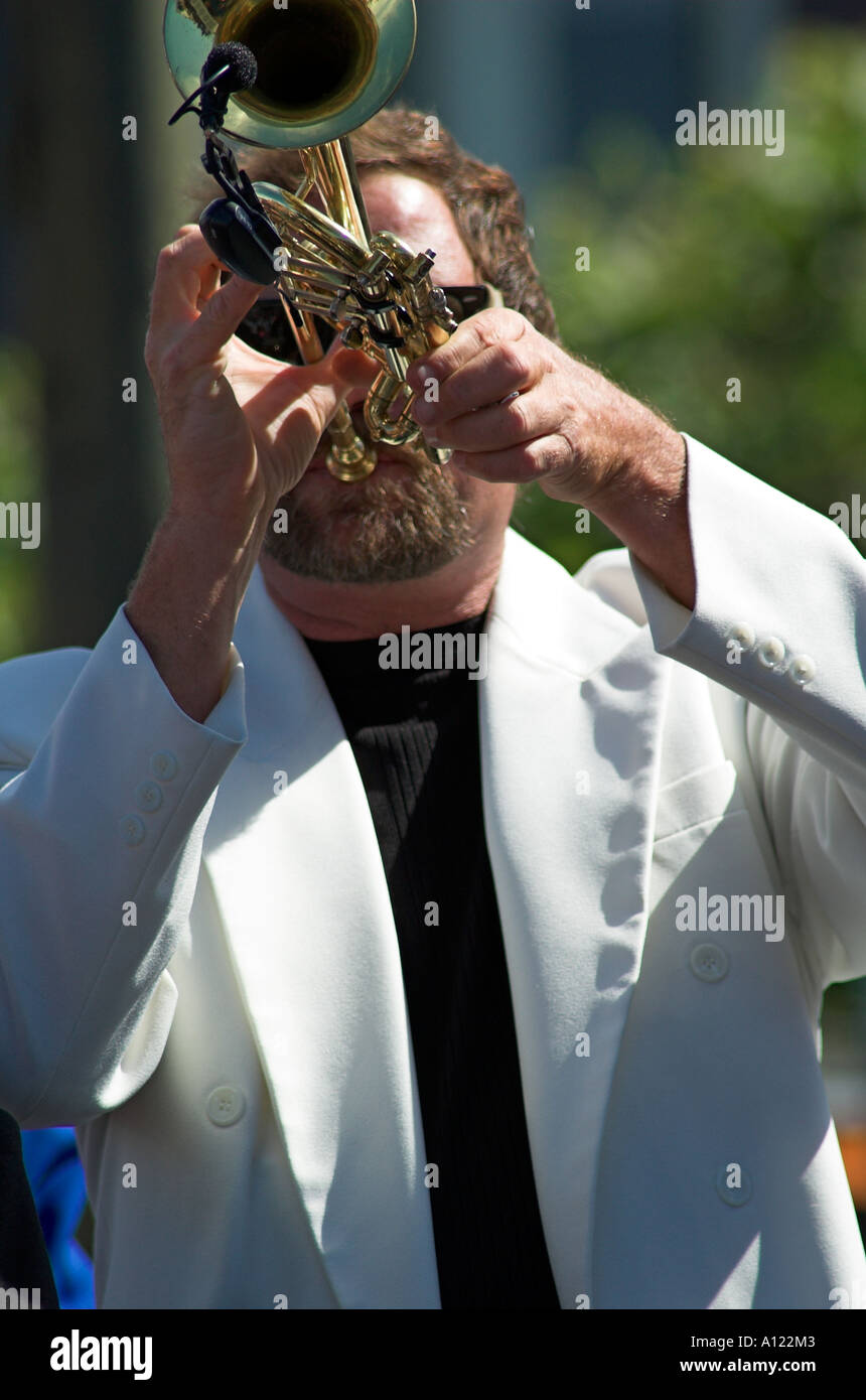 Man playing trumpet outdoors hi-res stock photography and images - Alamy