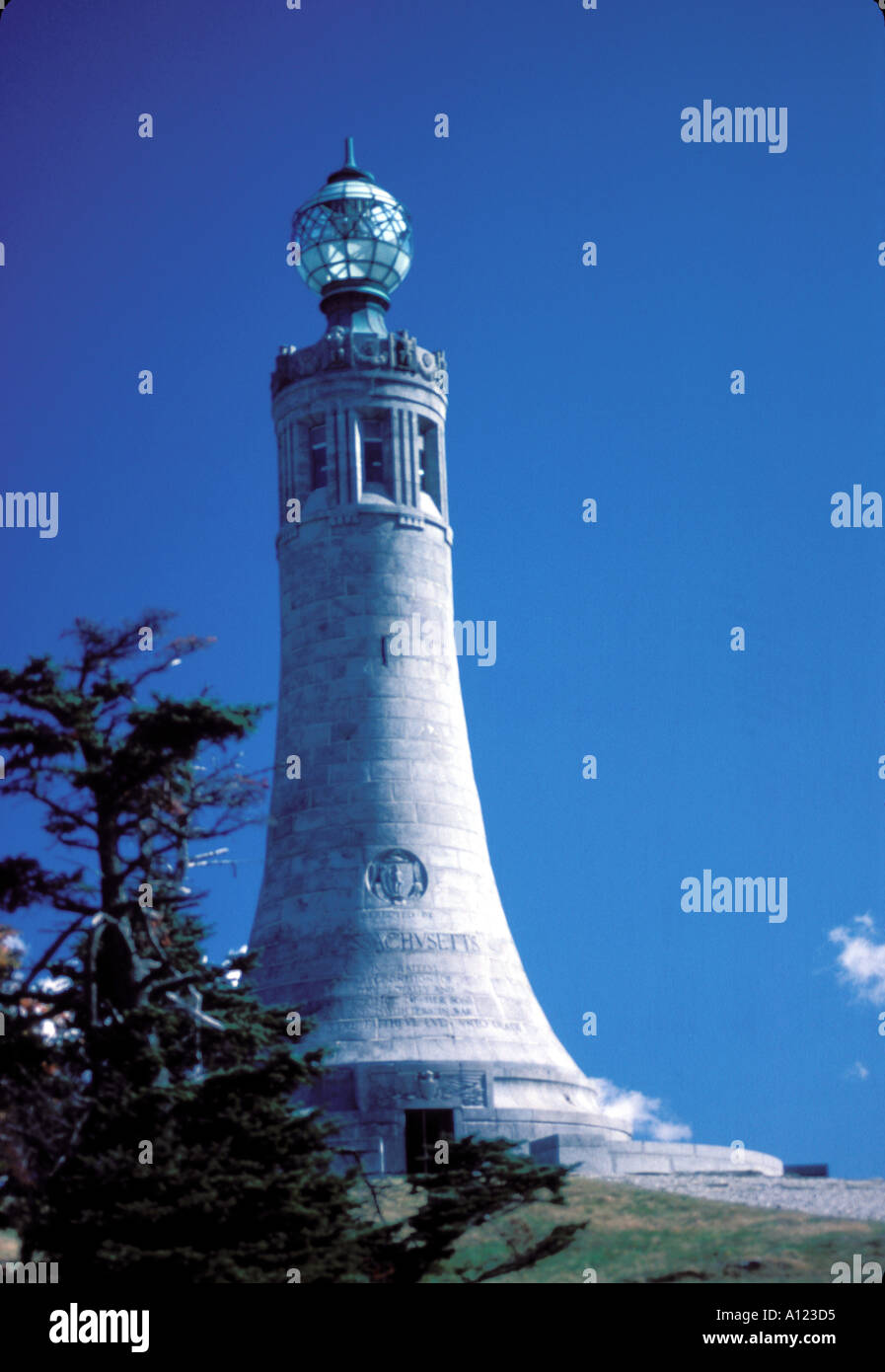 USA MASSACHUSETTS MOUNT GREYLOCK MONUMENT Stock Photo - Alamy