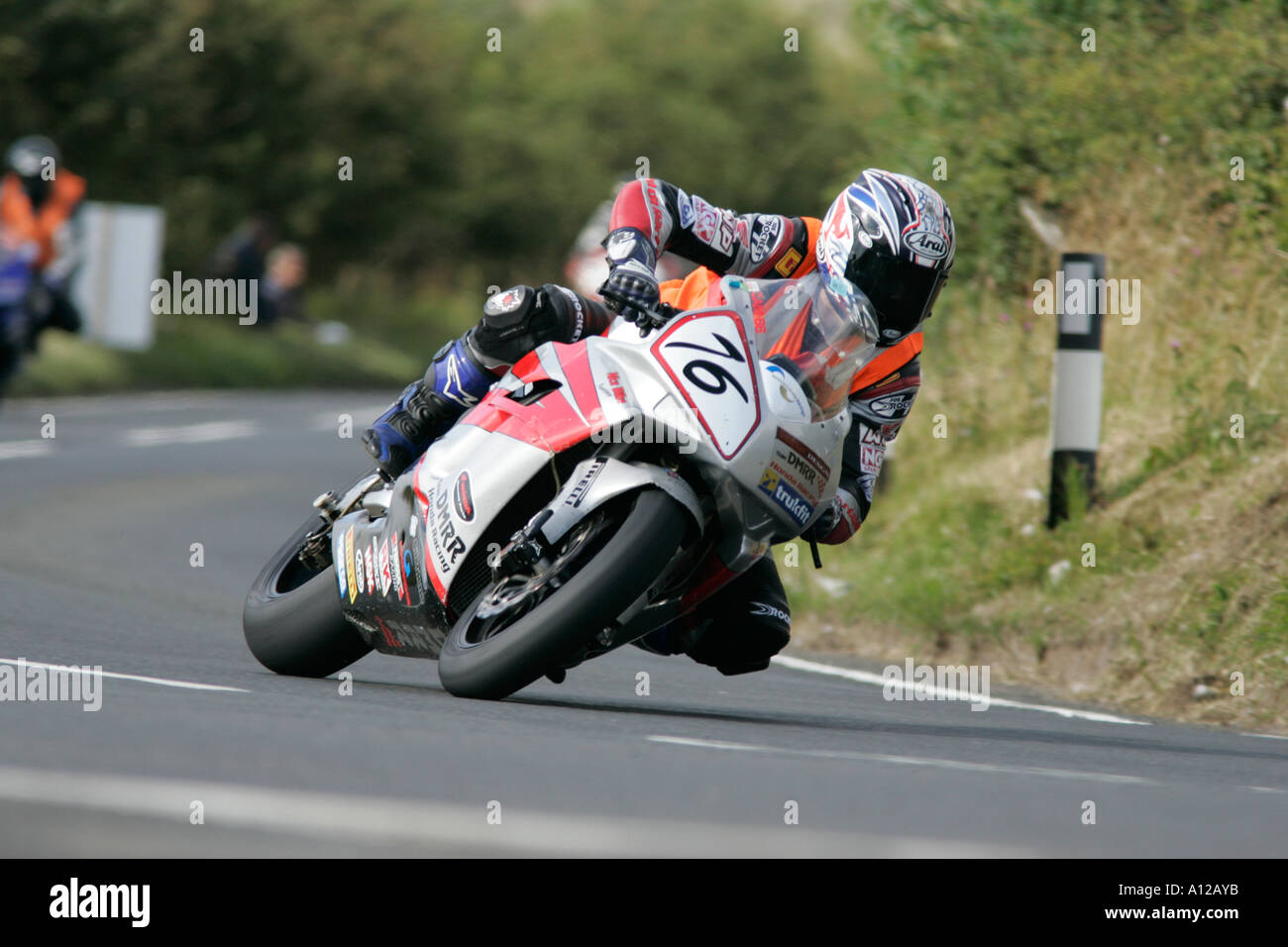 newcomer 76 cameron donald wearing orange hi vis vest on his Honda 600 ...