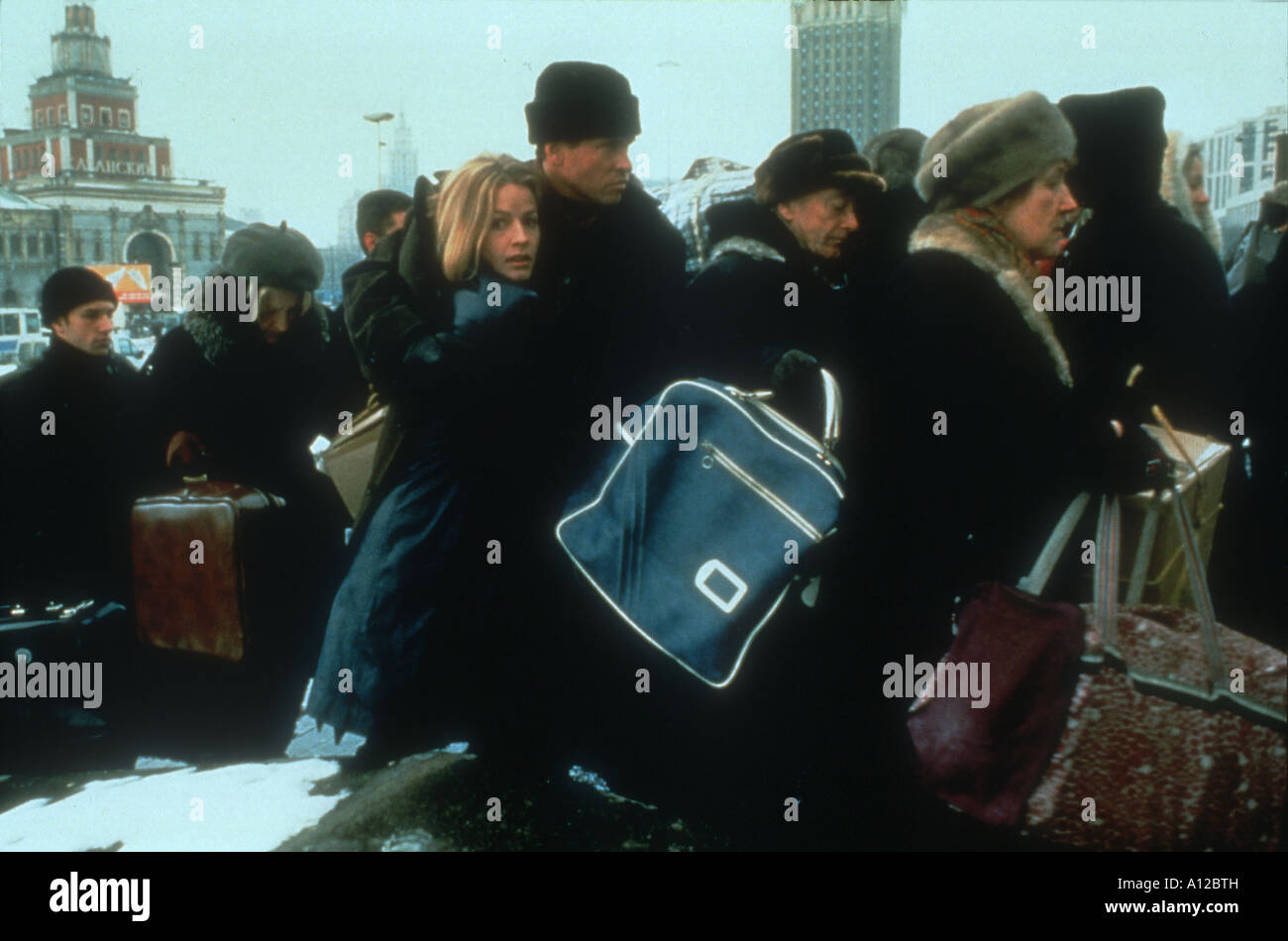 The saint 1997 val kilmer hi-res stock photography and images - Alamy