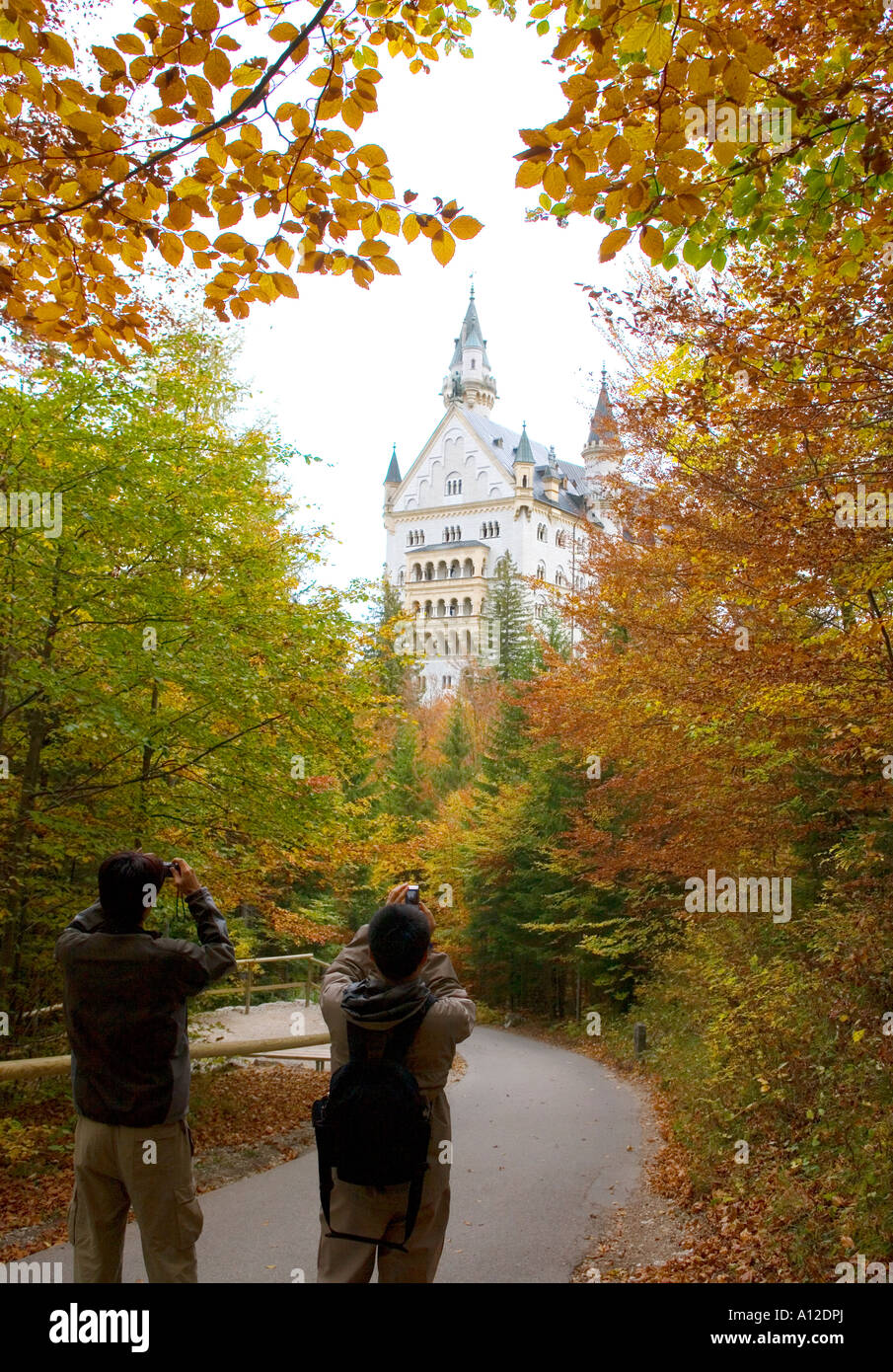 Neuschwanstein tour people hi-res stock photography and images - Alamy