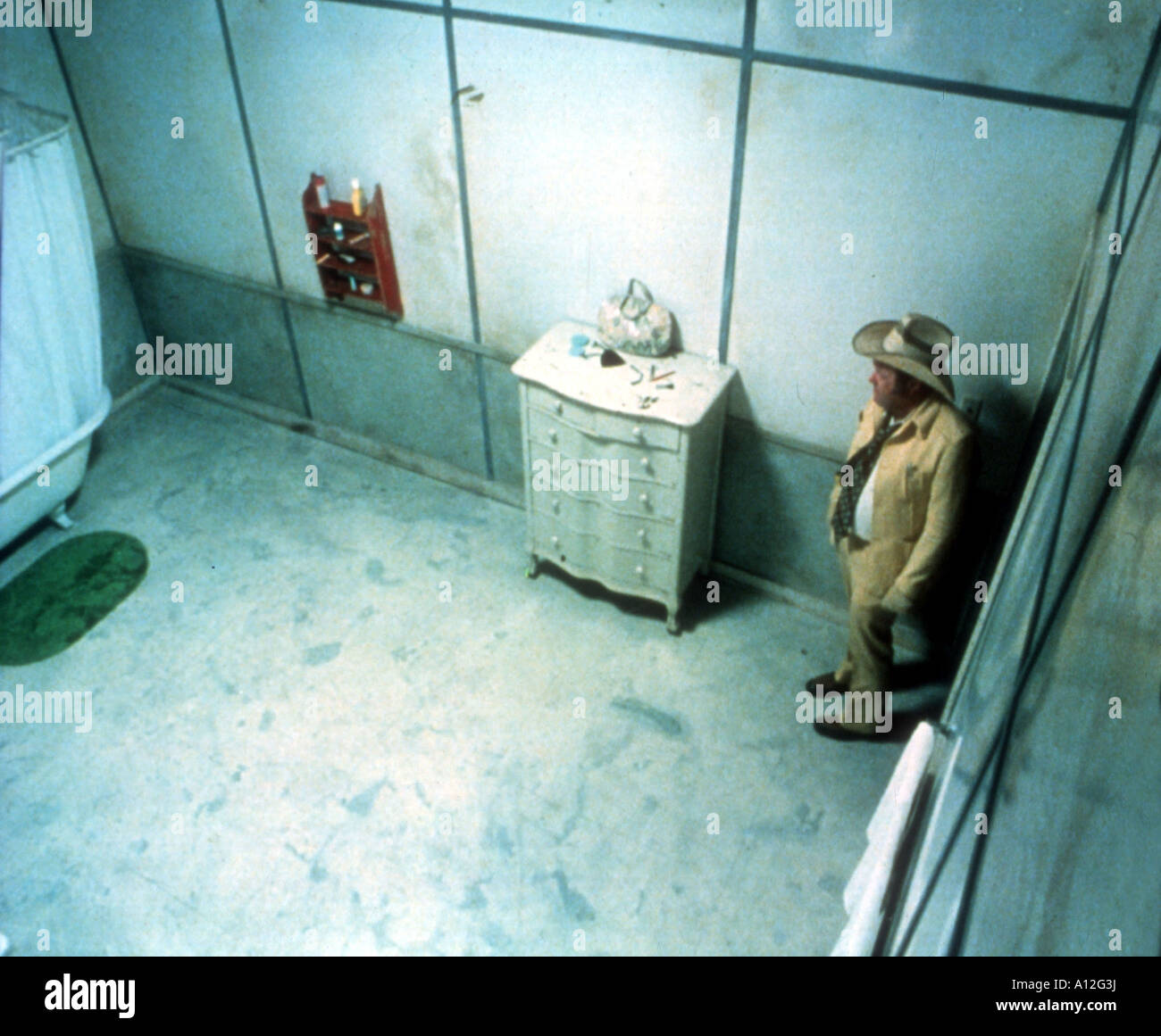 Blood Simple Year 1983 Director Joel Coen M Emmet Walsh Stock Photo - Alamy