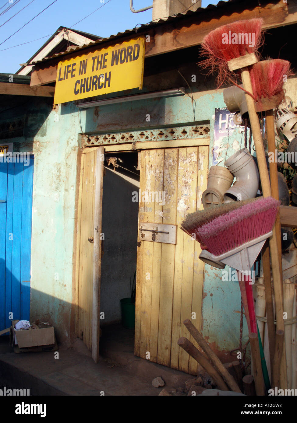 Pentecostal worship hi-res stock photography and images - Alamy