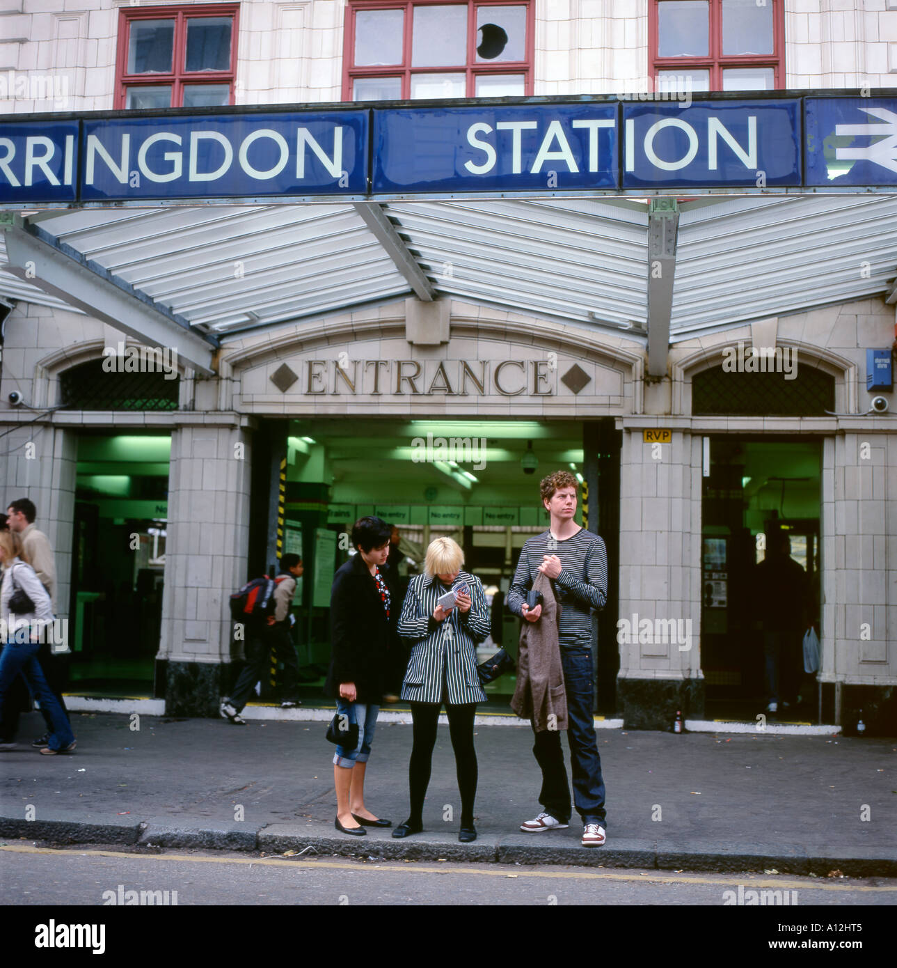 Old farringdon station hi-res stock photography and images - Alamy