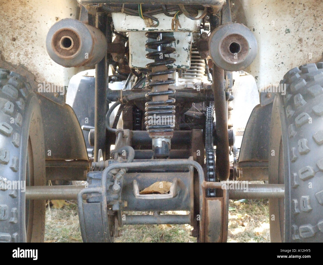 Differential axle hi-res stock photography and images - Alamy