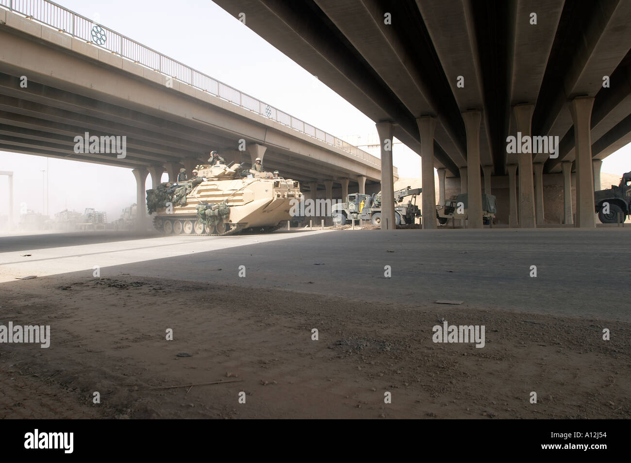 31 March 2003 past Ad Diwaniyah Iraq Marines from the 4th Batallion 3rd ...