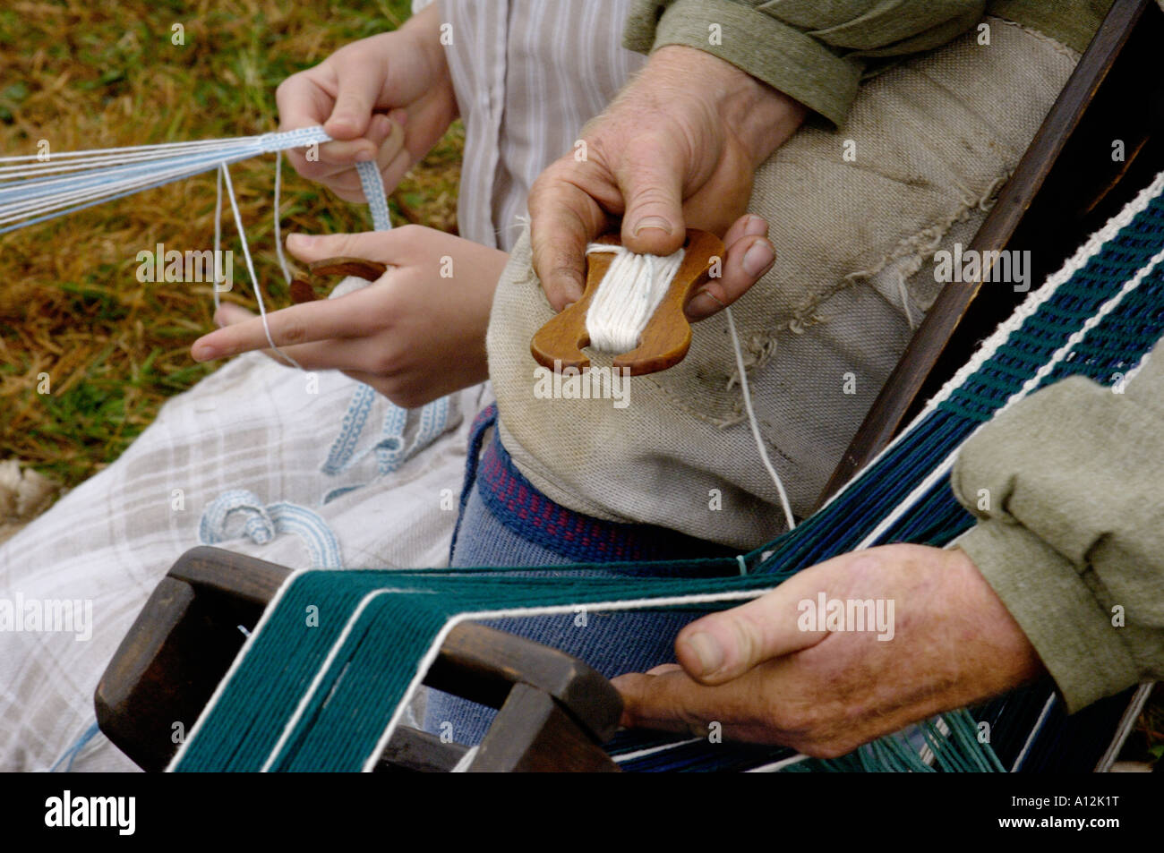 Colonial weaving 1700s hi-res stock photography and images - Alamy