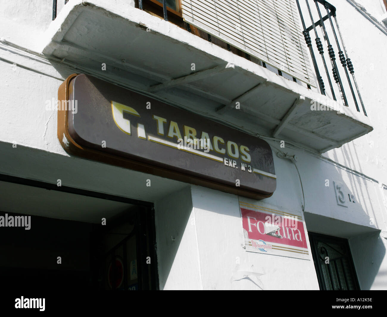 Spanish tobacco shop hi-res stock photography and images - Alamy