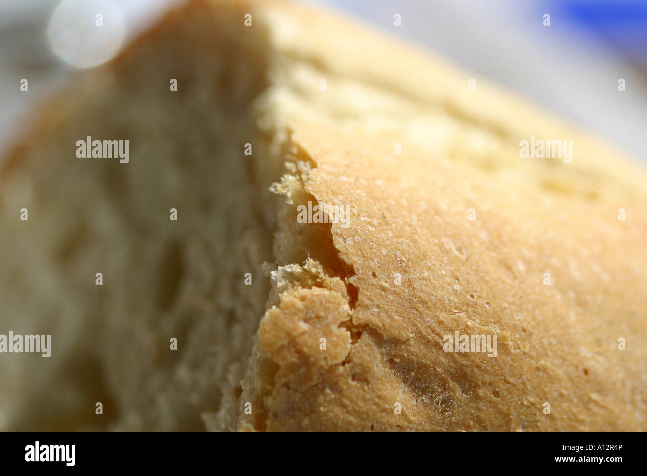 Close up of cut loaf of crusty white bread Stock Photo - Alamy