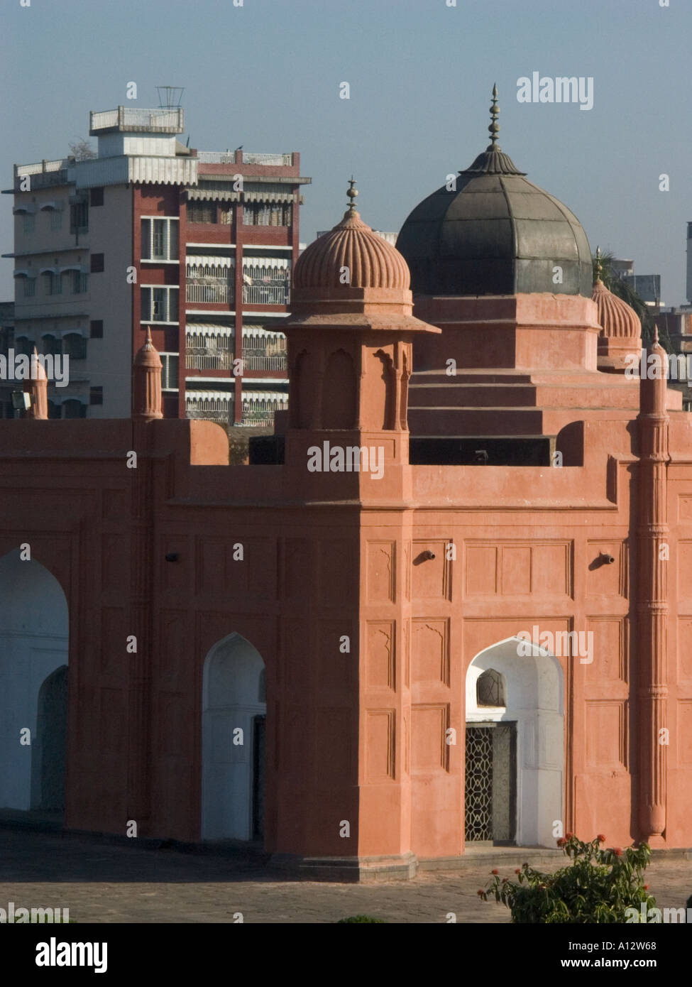 Bangladesh dhaka dacca old dhaka hi-res stock photography and images ...