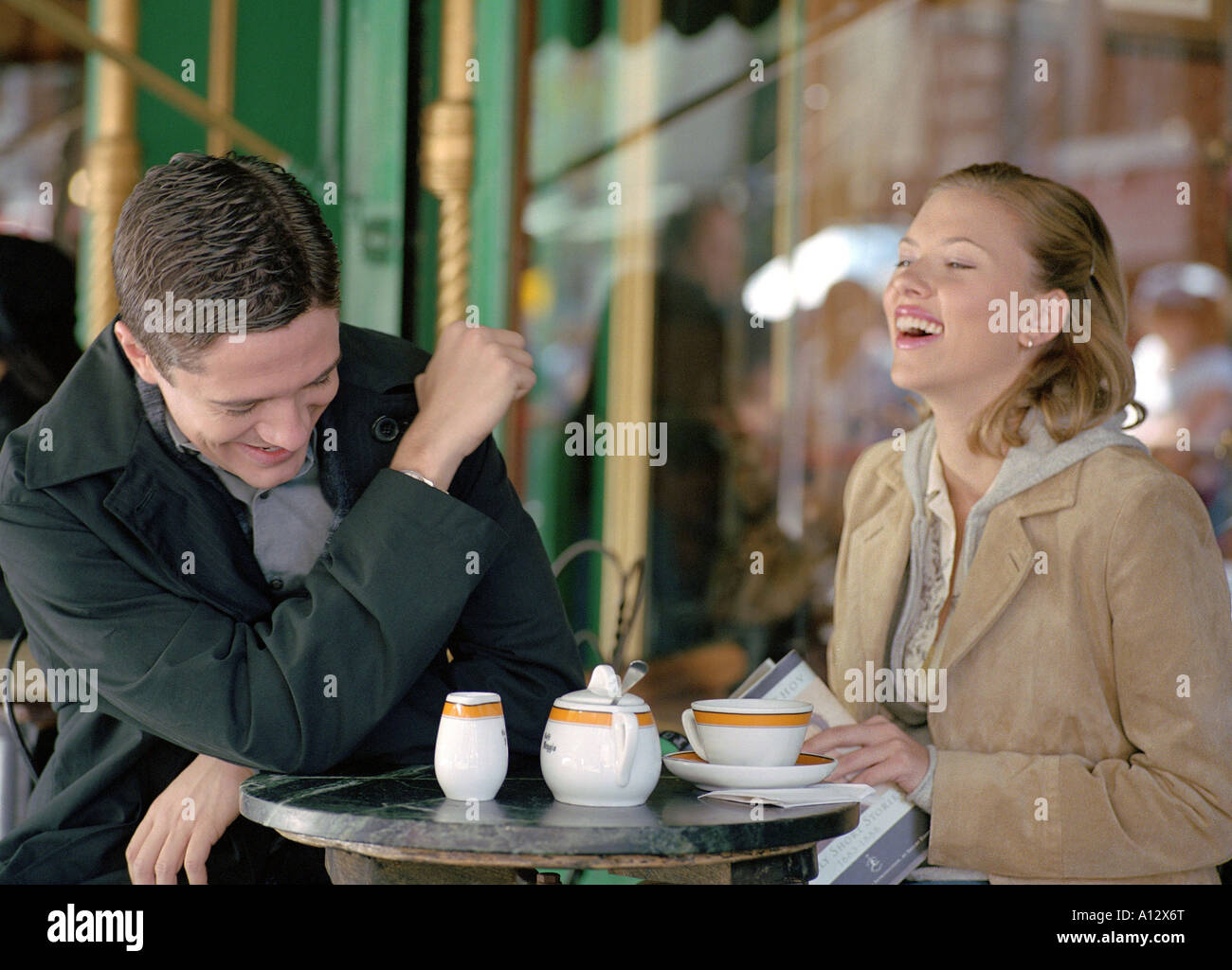 In good company 2004 scarlett johansson hi-res stock photography and ...