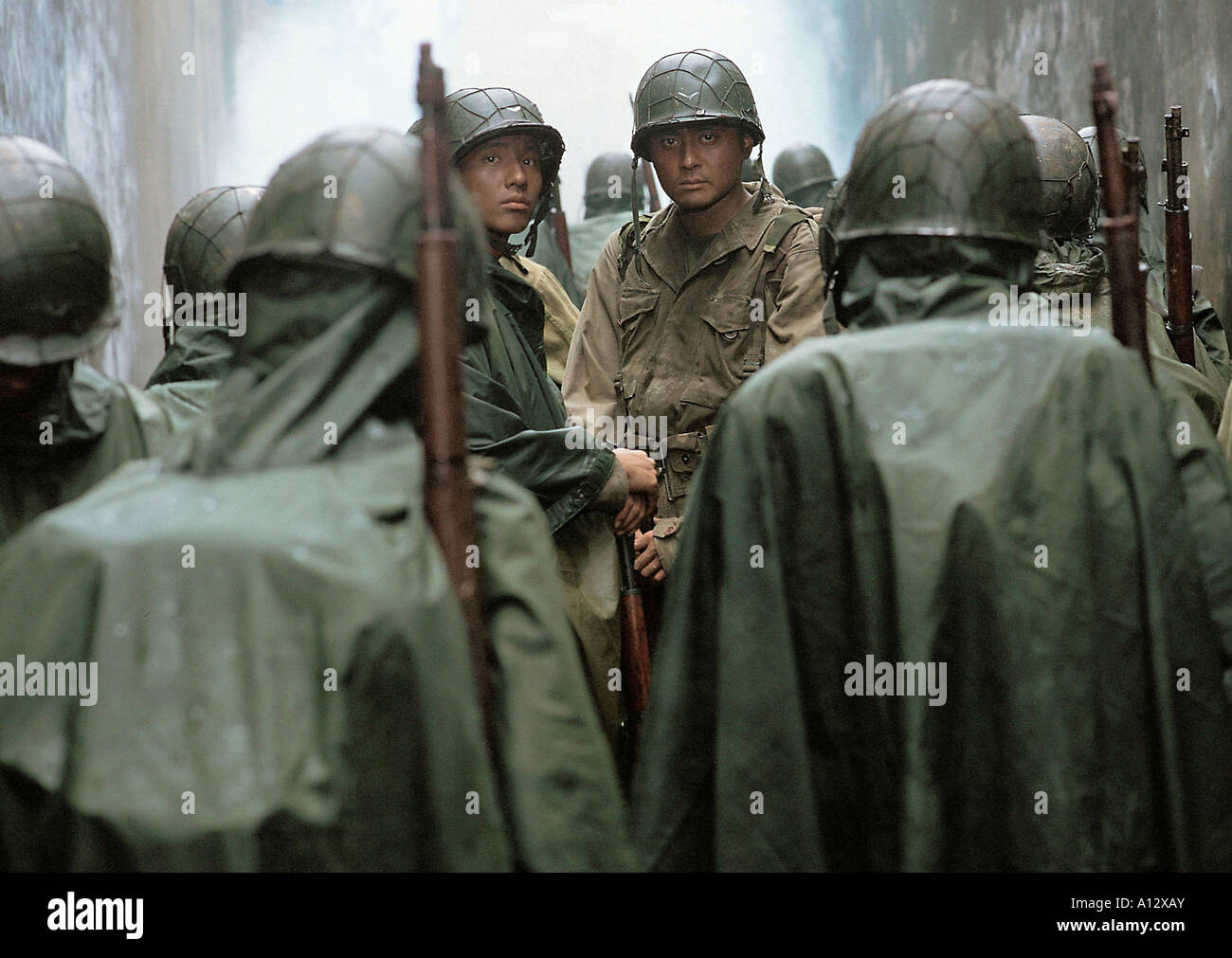 Tae guk gi Year 2004 Director Je Gyu Kang Dong Kun Yang Bin Won Stock ...