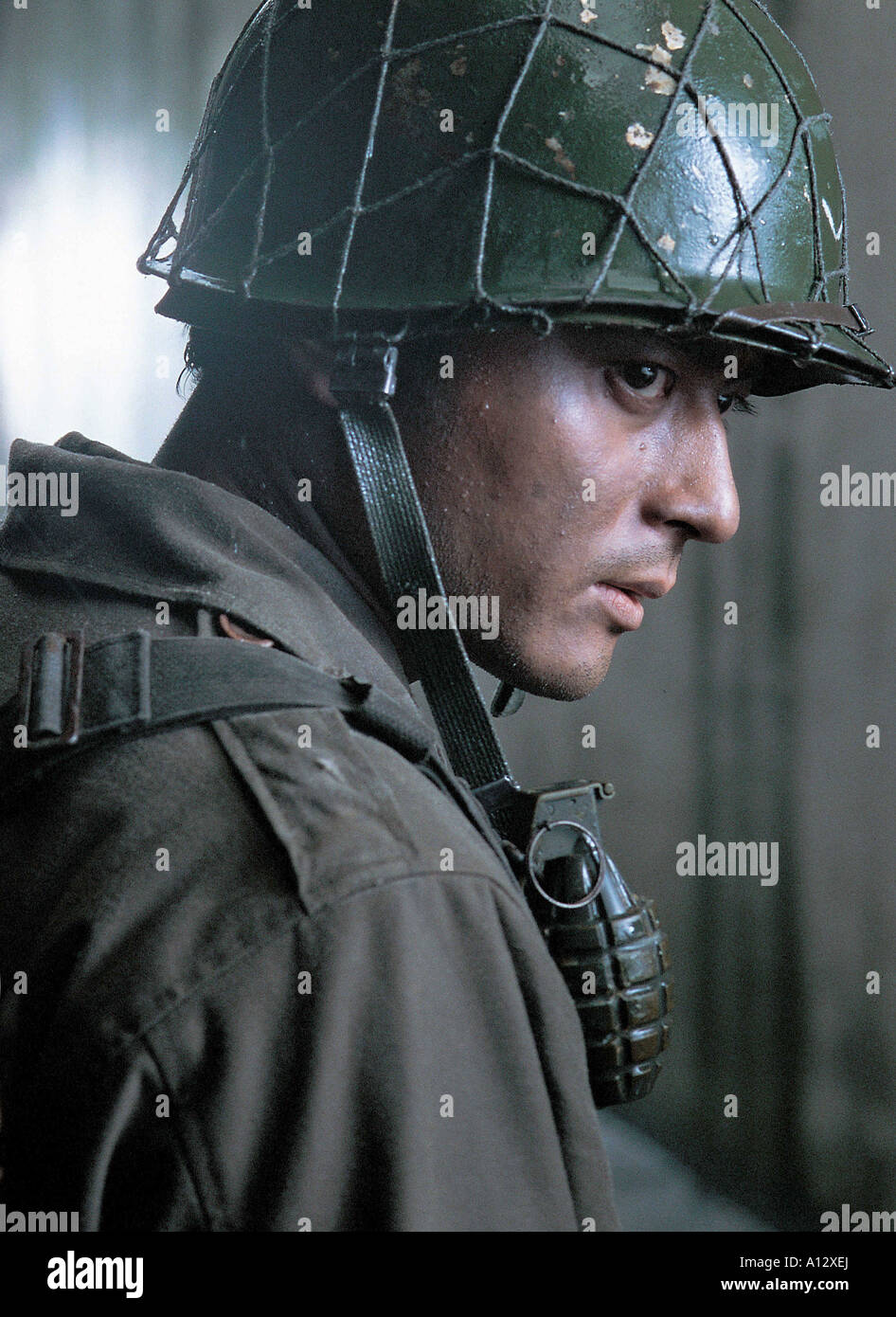 Tae guk gi Year 2004 Director Je Gyu Kang Dong Kun Jang Stock Photo - Alamy